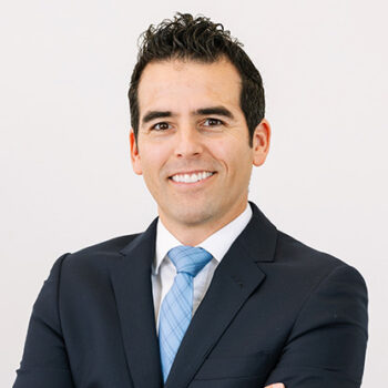 Meet Dr. Ledesma - Spine Medicine and Surgery of Long Island